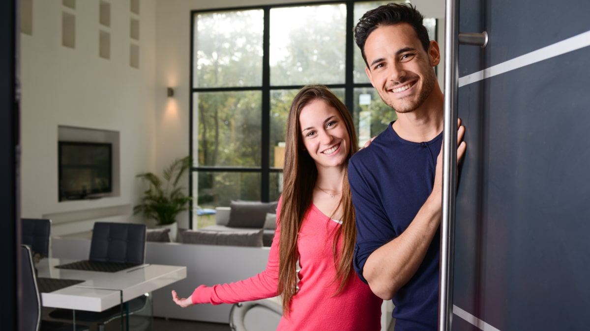 Home Sharing: Is it right for you? | ThinkGlink